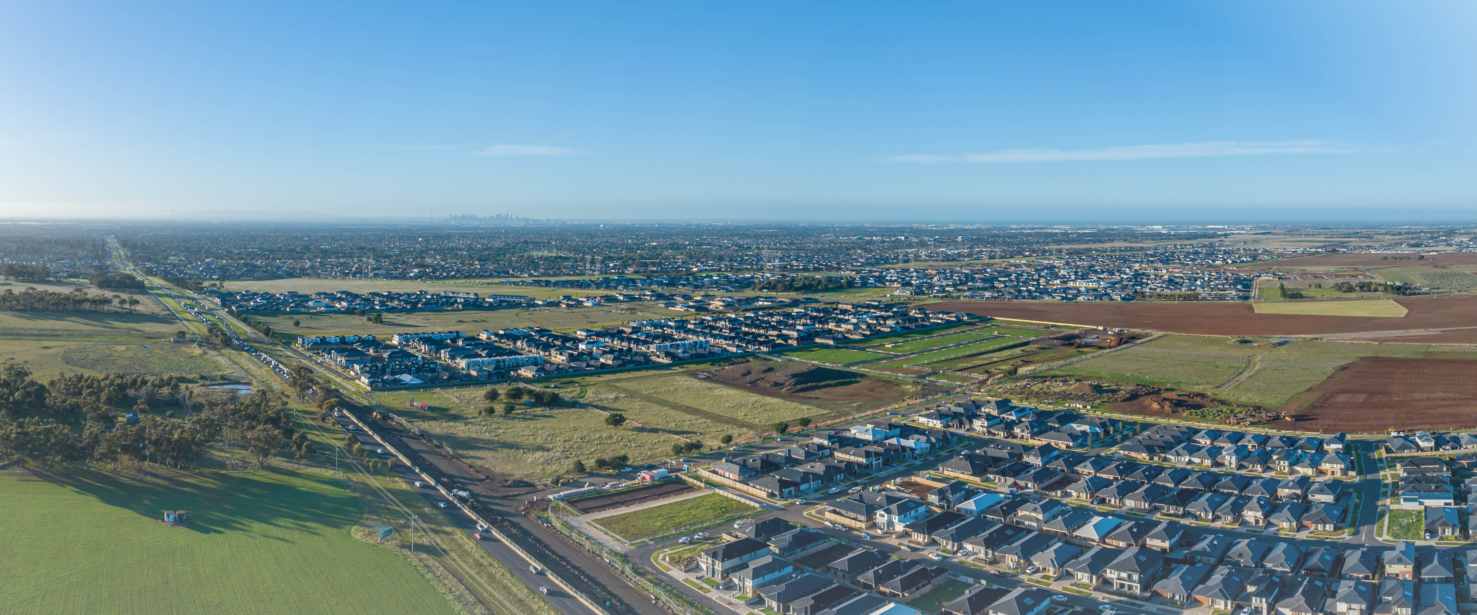 House and Land Packages For Sale in Fraser Rise, VIC 3336