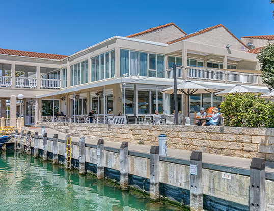 Restaurants, Cafés & Pubs near Eglinton Village