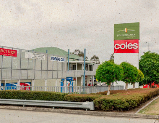 Shops & Shopping in Flourish South Maclean